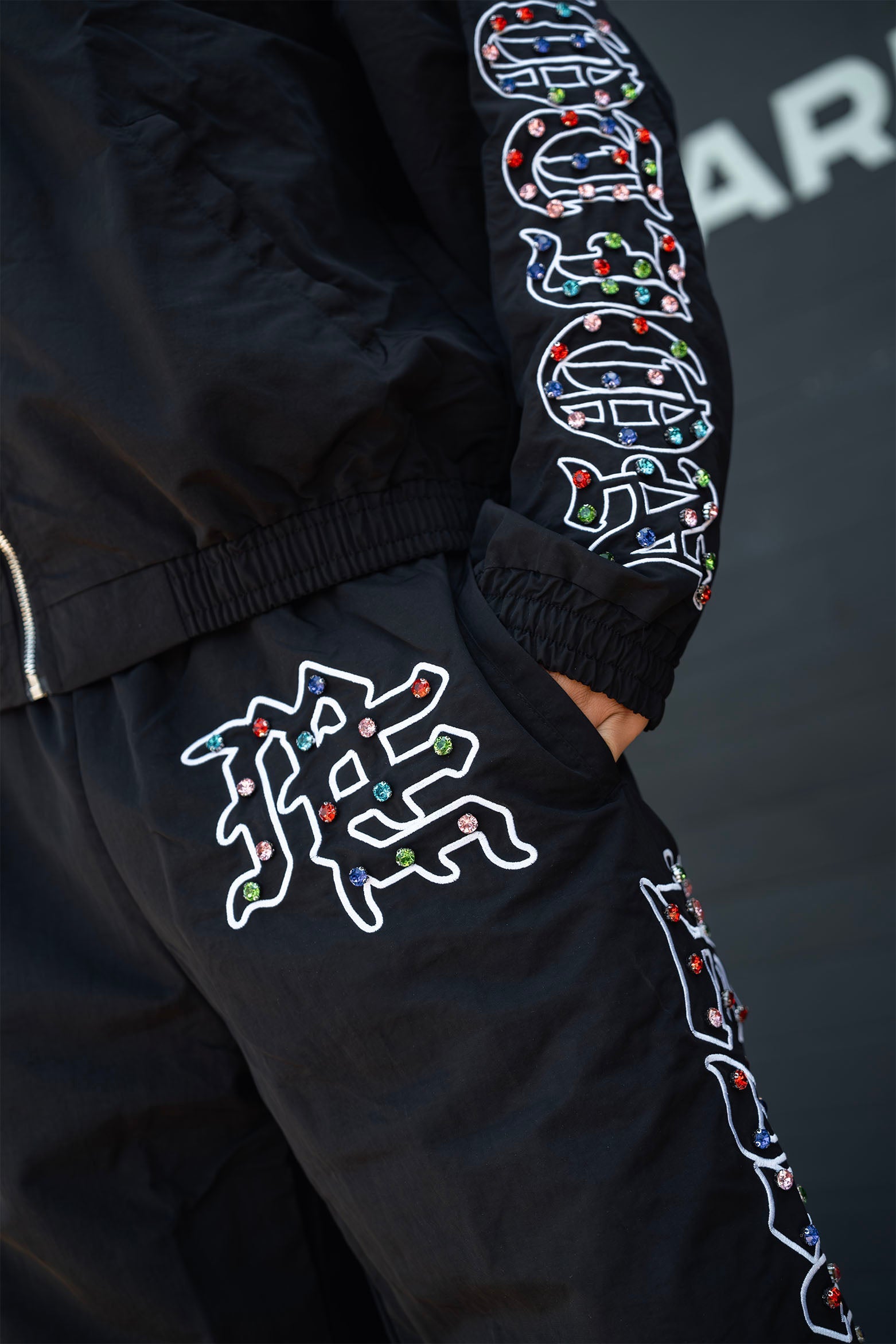 Jeans & Bottoms – Mixed Emotion